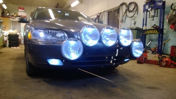 Extraljus med parkeringslampor V70N 06 - Sveriges Volvoforum